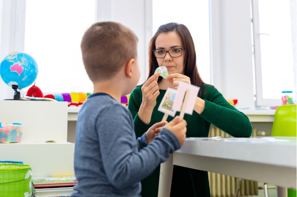 8 Effective Ways to Support Children with Autism Transition - Speech ...